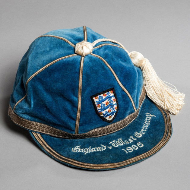 West Ham legend cap sold for £5,000 - West Ham News