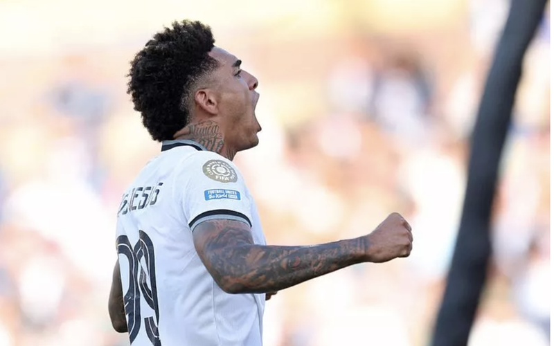 “The perfect late Christmas present’ compounds West Ham’s woe