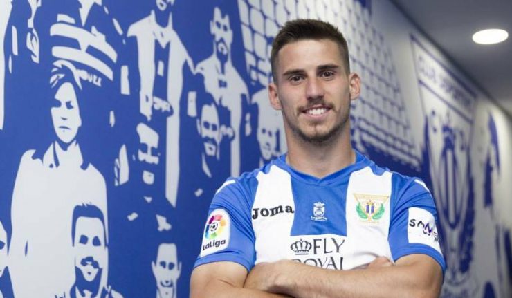 Report: Hammers linked with Brazilian CDM - West Ham News